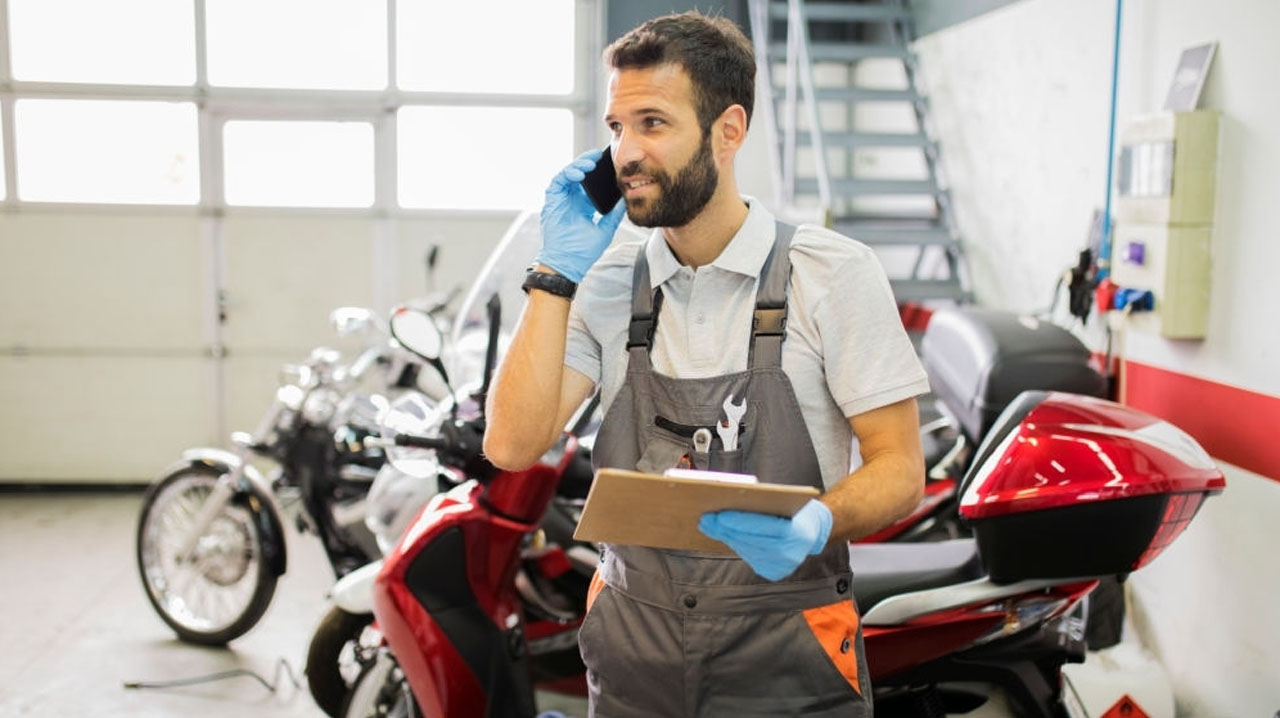 Seja um mecânico especialista em manutenção de motos. Veja como! - VAZ ...